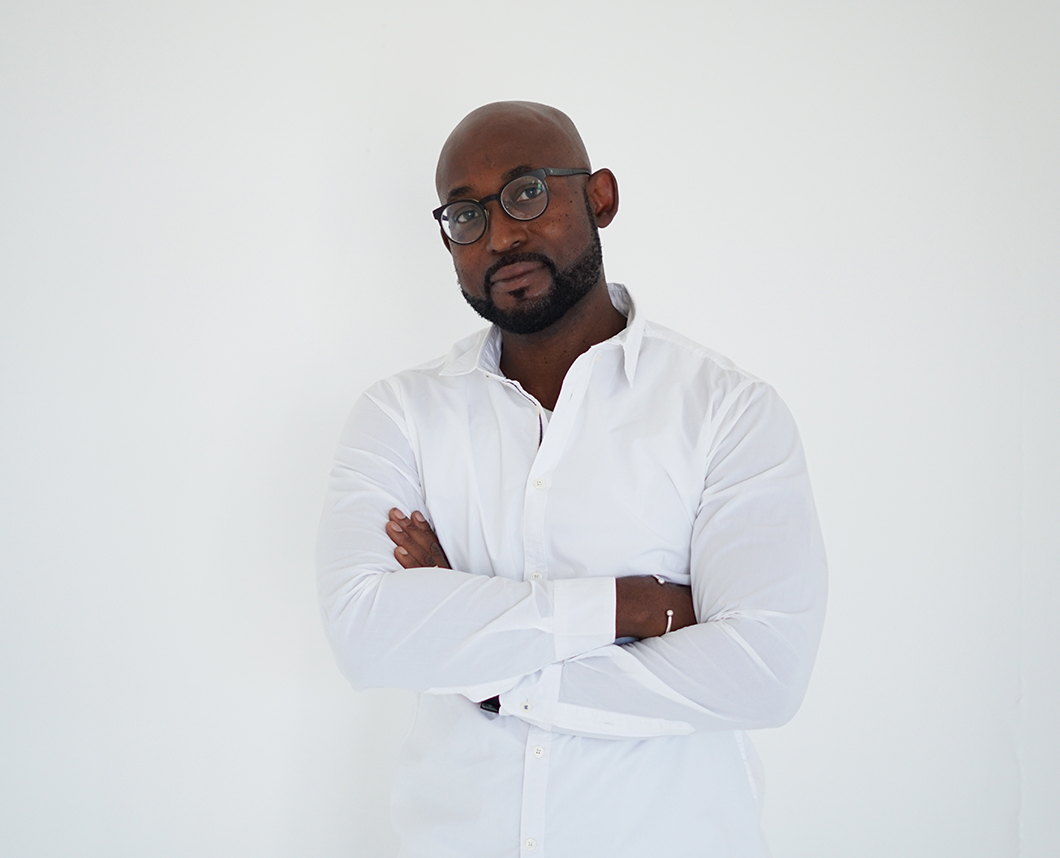 Femi Kayode’s Debut, Lightseekers, Is a Murder Mystery on a Nigerian ...